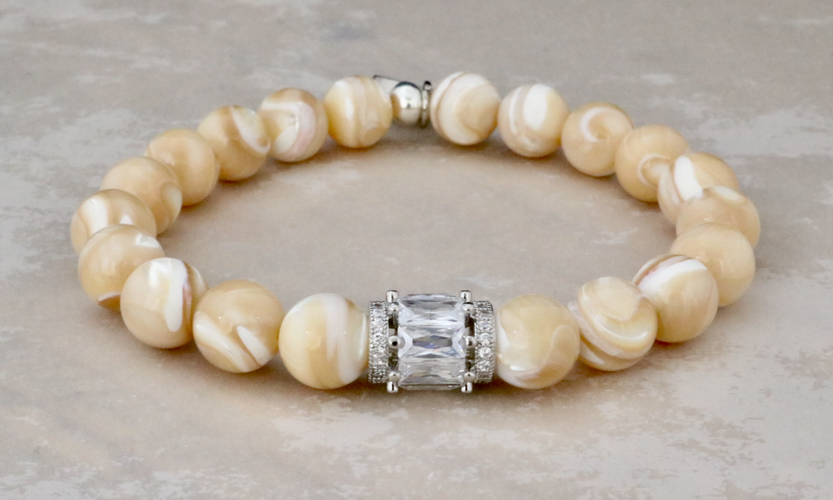 Adley on Latte Pearl – Stash Jewelry